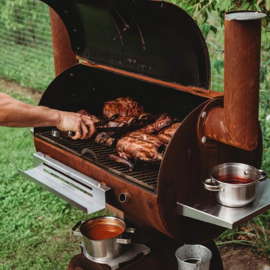 BBQ Meat Selection in the GrillSymbol's Smoky Beast BBQ-Smoker ...